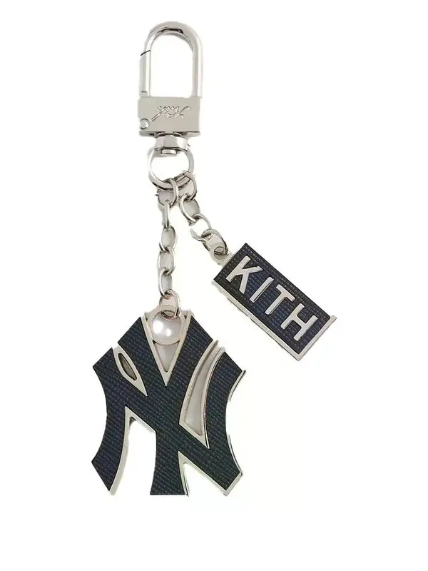 Kith X New York Yankees Logo-plaque Keyring - Silver