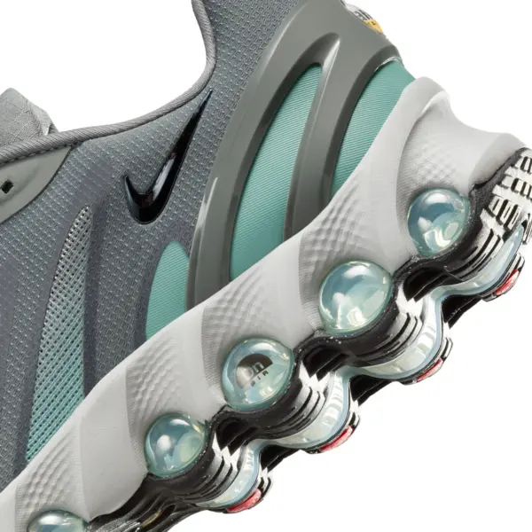 Nike Air Max Dn8 Sneakers - Grey