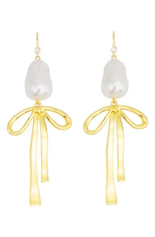 PETIT MOMENTS Arco Drop Earrings - Gold