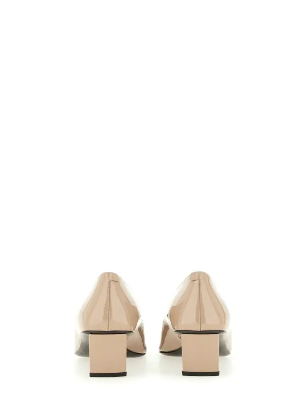 ROGER VIVIER Belle Vivier Pumps