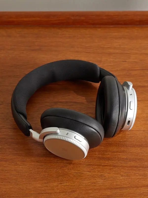 BANG & OLUFSEN Wireless Headphones - Black