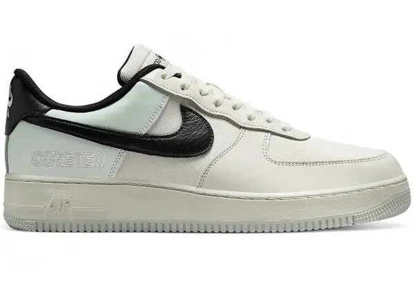 Nike Air Force 1 Low Gore-tex Sneakers