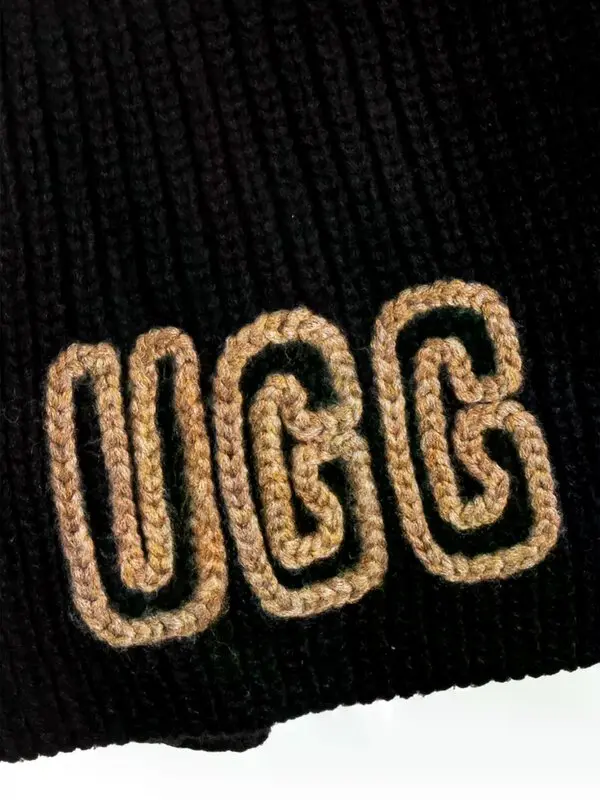 UGG Logo Scarf - Black
