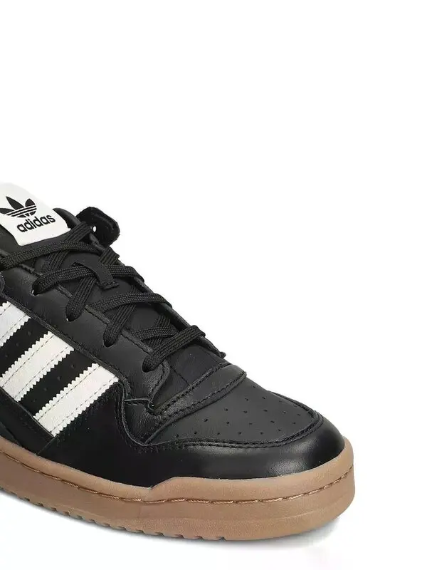 Adidas Forum Sneakers