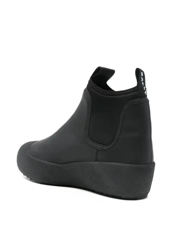 Bally Curling Pull-on Chelsea Boots