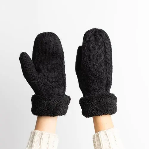 Hat Attack Flurry Lined Mittens - Black