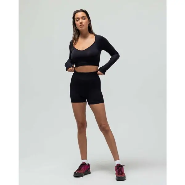 REFORMER V-neck Long Sleeve Crop Top - Black