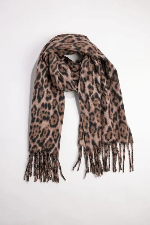 Hat Attack Leopard Scarf - Natural Combo