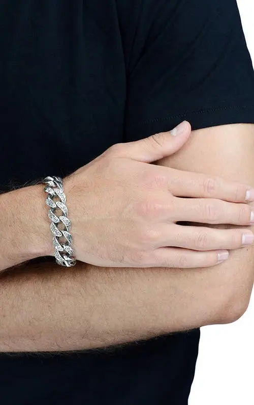 KING BABY STUDIO Small Carved Link Bracelet