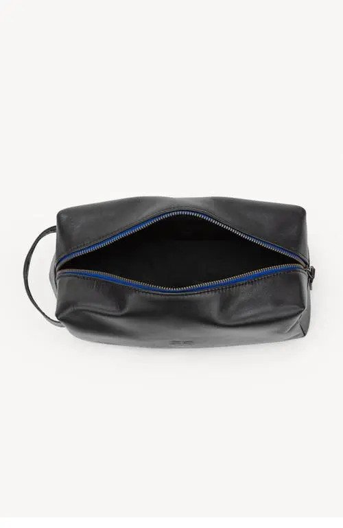 DEUX MAINS Iron Tight Toiletry Bag