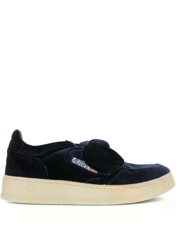 AUTRY Low-top Velvet Sneakers With Bow Detailing - Blue