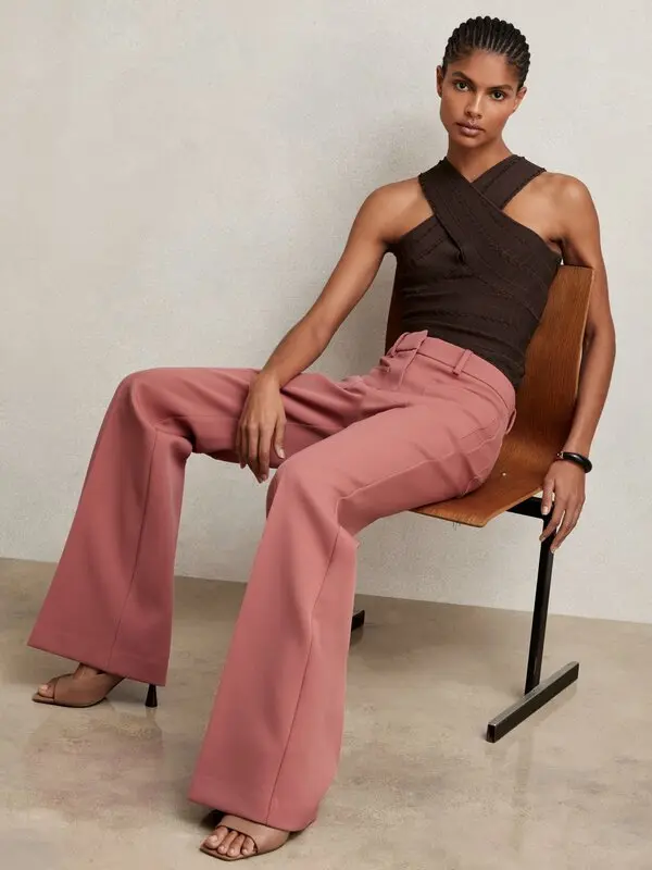 REISS Priya Petite Twill Flared Trousers With Patch Pockets - Pink