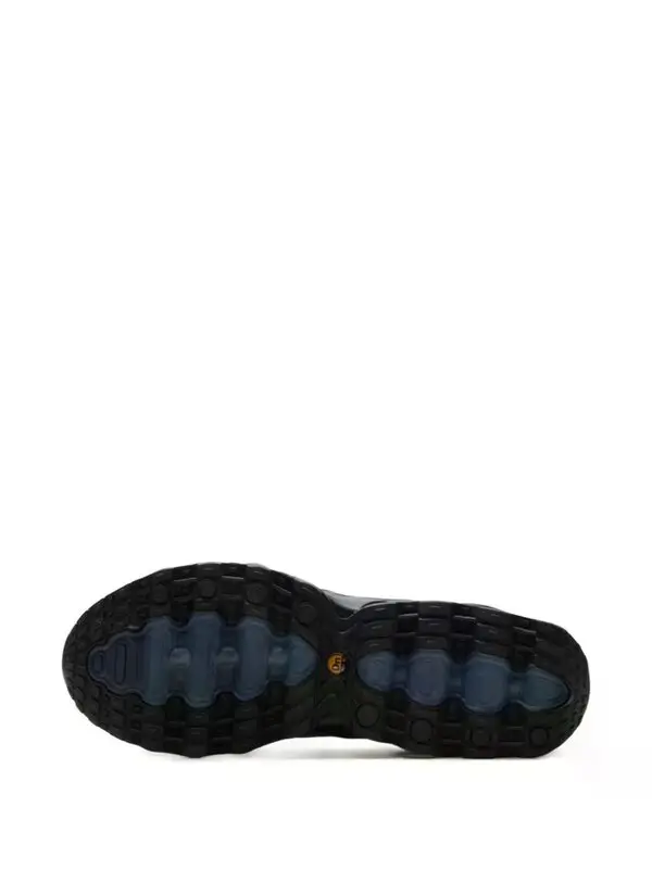 Nike Air Max Dn Logo-detail Sneakers - Black