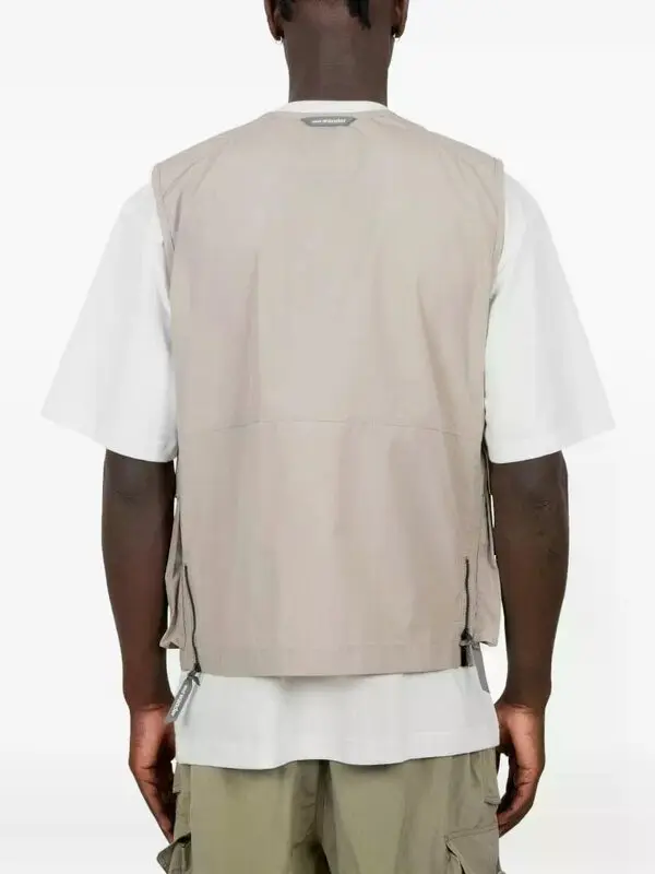 AND WANDER Zip-front Pocketed Vest
