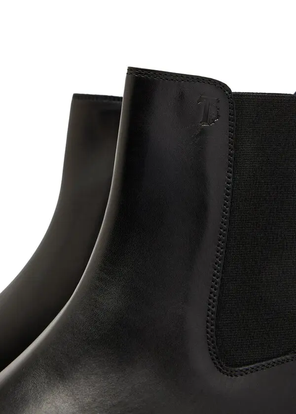 TOD'S Leather Chelsea Boots