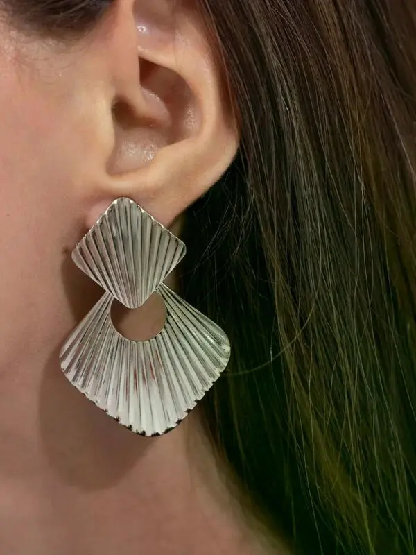 JENNIFER BEHR Demetra Ridged Drop Earrings