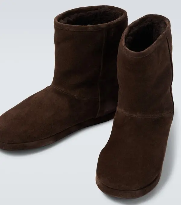 Balenciaga Alaska Soft Suede Ankle Boots - Brown