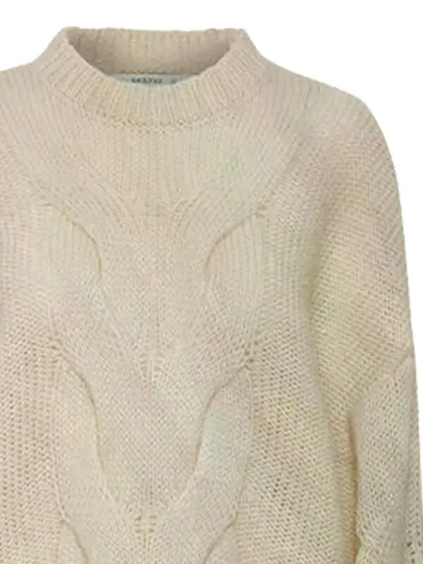 GESTUZ Cable-knit Crew-neck Sweater