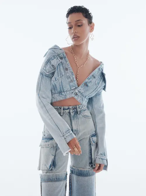 UNTOURAGE THE LABEL Cropped Denim Jacket