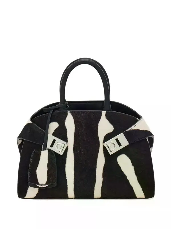 FERRAGAMO Hug Cross Body Bag - Black