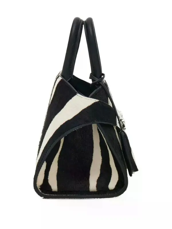 FERRAGAMO Hug Cross Body Bag - Black
