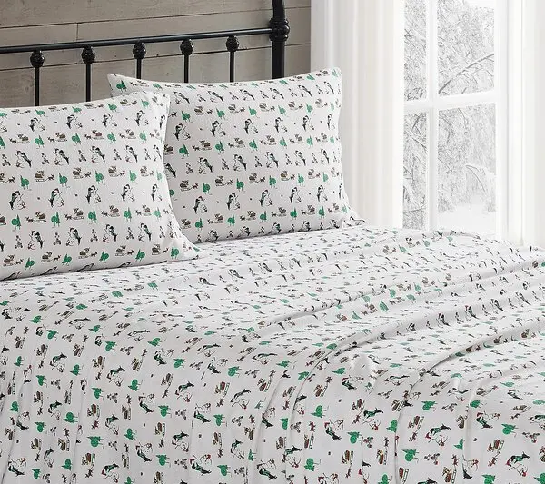 TRULY SOFT Holiday Dogs Queen Flannel Sheet Set