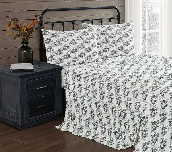 TRULY SOFT Festive Cottage Toile Queen Flannel Sheet Set - One-color