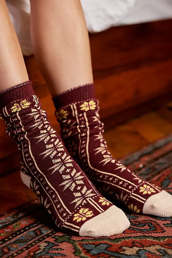 Free People Nearly Nordic Crew Socks - Burgundy