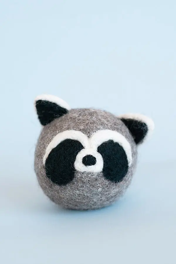 MODERNBEAST Wool Raccoon Beastball