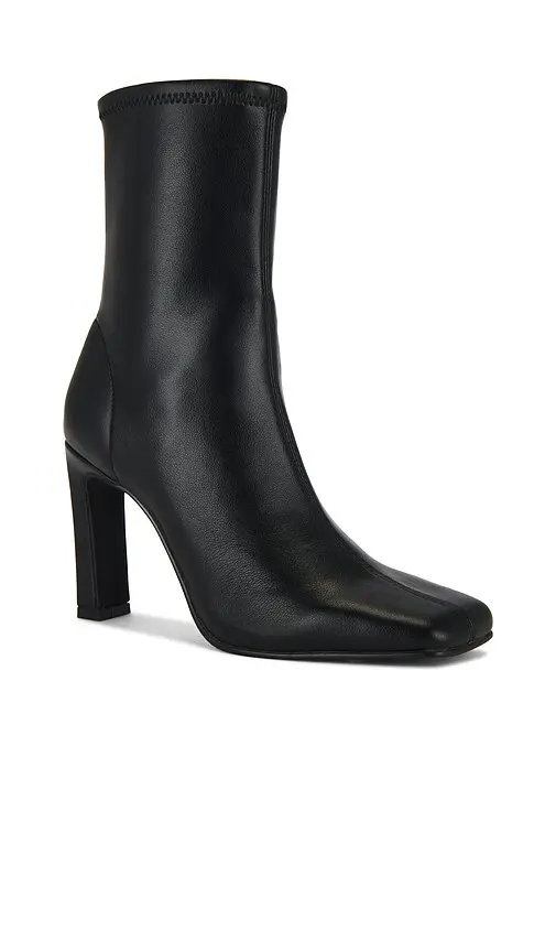 Steve Madden Khelan Boot