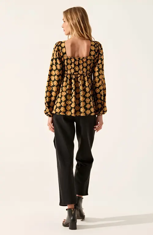 MODENAIRE Smocked Bodice Top
