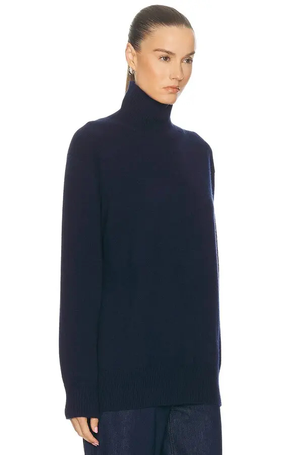 AMIYA Luna Turtleneck Sweater