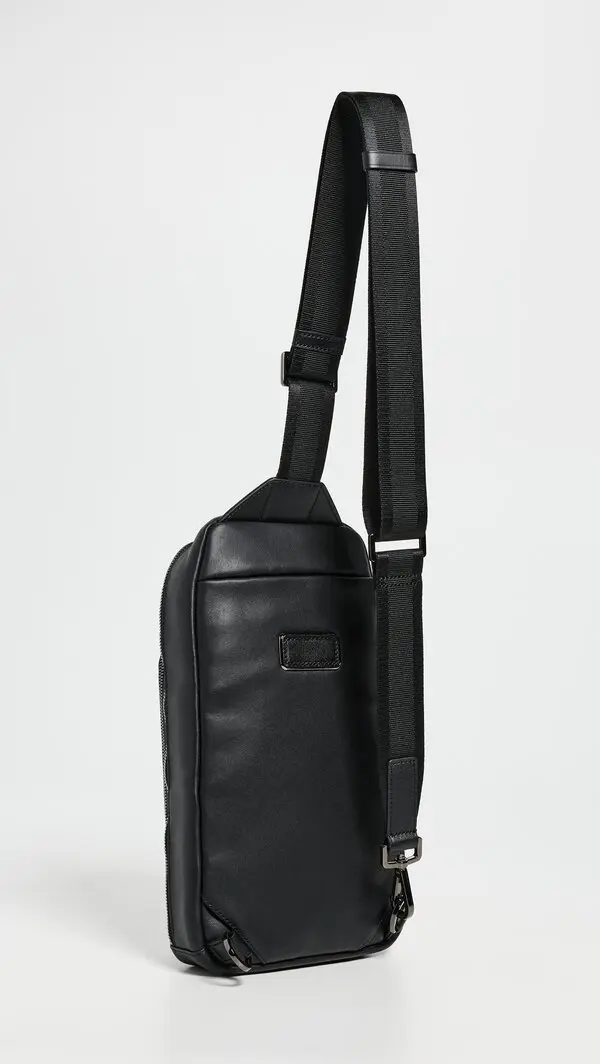 Tumi Gregory Sling - Black Bombe