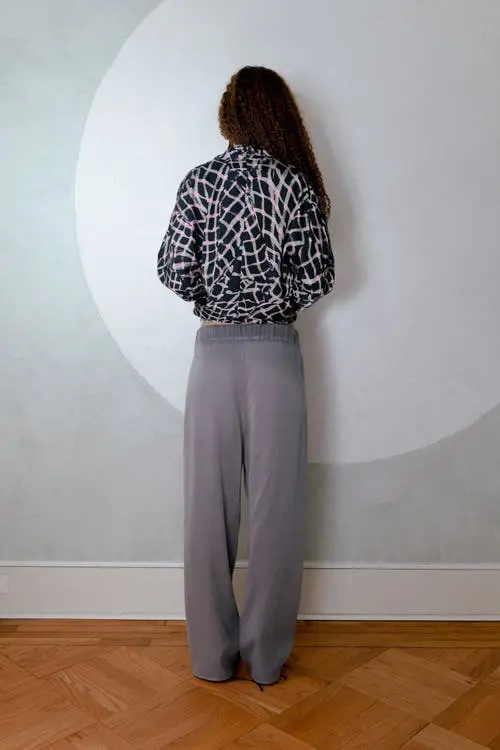 UNTITLED IN MOTION Pelusa V-neck Draped Long-sleeve Top