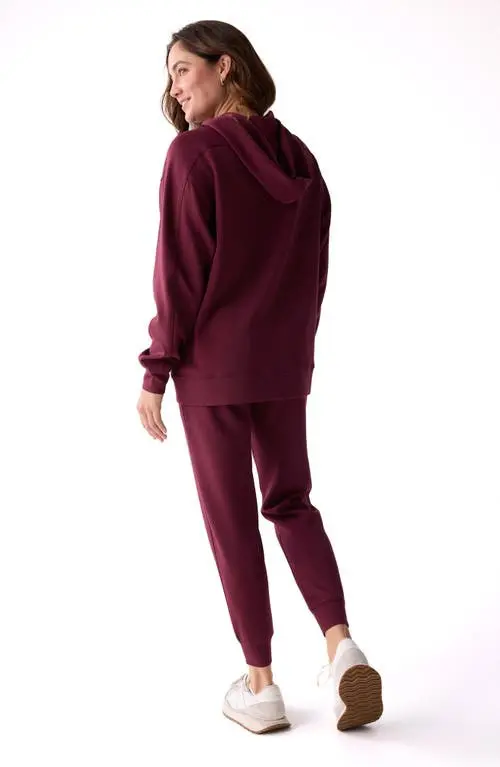 CENTERLINE ATHLETICS Après Jogger Relaxed Fit, Water-repellent Fabric - Dark Currant