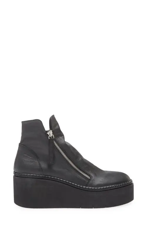 Steve Madden Drift Platform Wedge Bootie