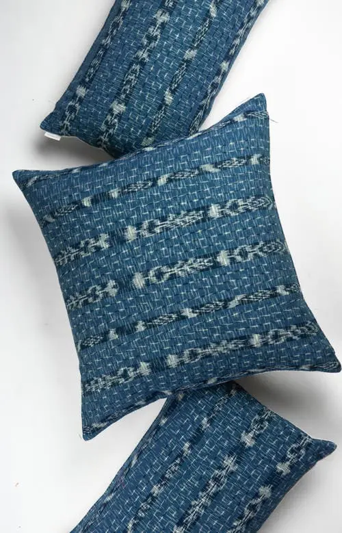 ARCHIVE NEW YORK Paola Handwoven Cotton Throw Pillow - Blue