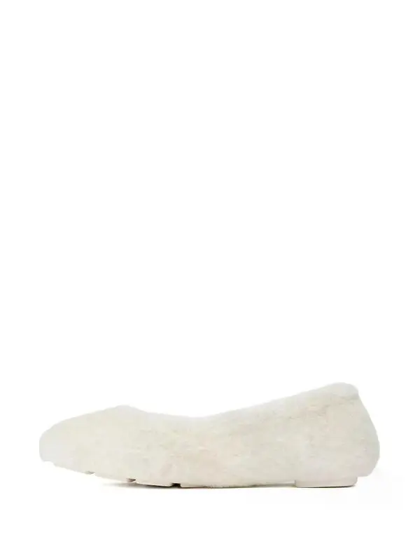 STUART WEITZMAN Pirouette Super Chill Almond-toe Flat - Neutrals