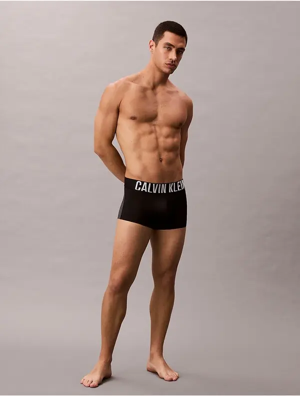 Calvin Klein Intense Power Sport Low Rise Trunk - Black / White
