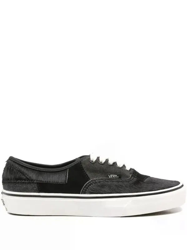 VANS Authentic Low Top Sneakers - Black