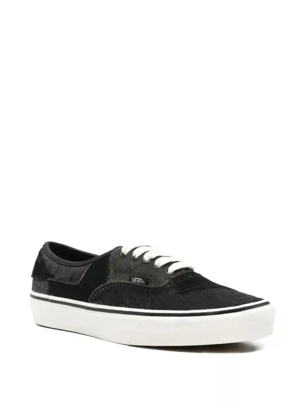 VANS Authentic Low Top Sneakers - Black