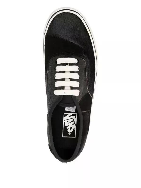 VANS Authentic Low Top Sneakers - Black