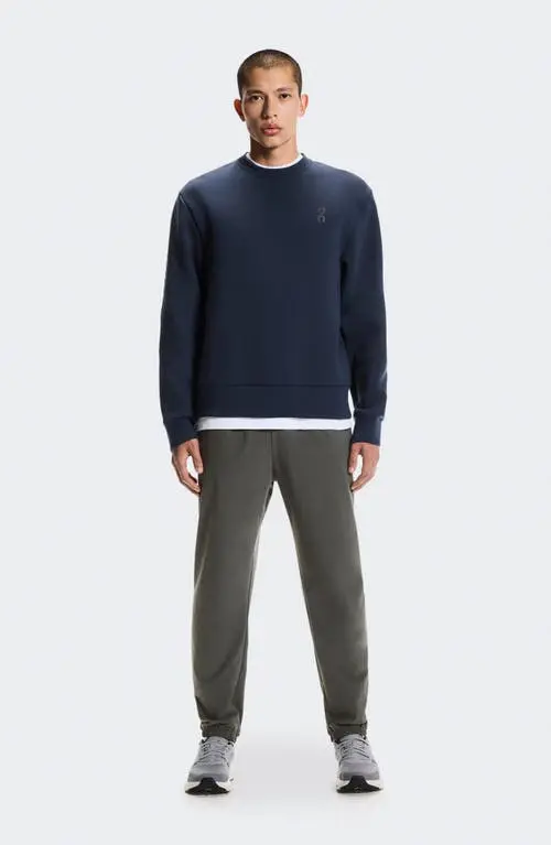 On Focus Tech Crewneck Sweatshirt - Navy