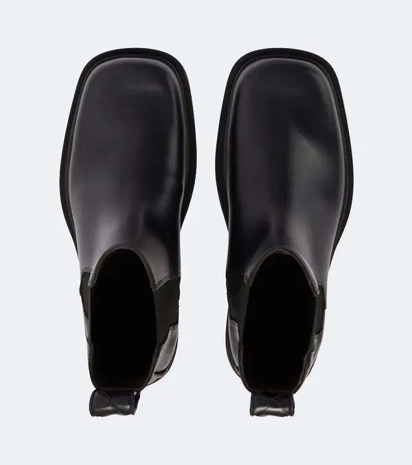 Bottega Veneta Ben Leather Chelsea Boots - Black