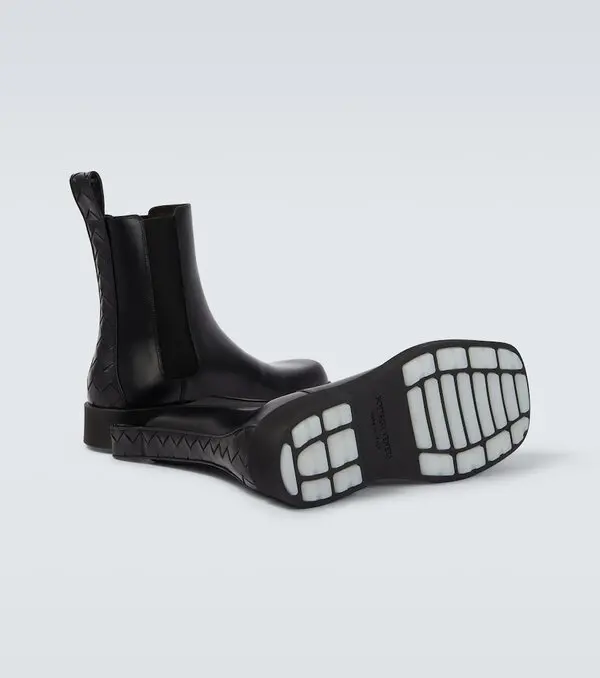 Bottega Veneta Ben Leather Chelsea Boots - Black