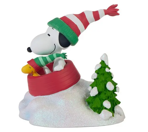 PRECIOUS MOMENTS Peanuts Snoopy Sledding Figuri Ne