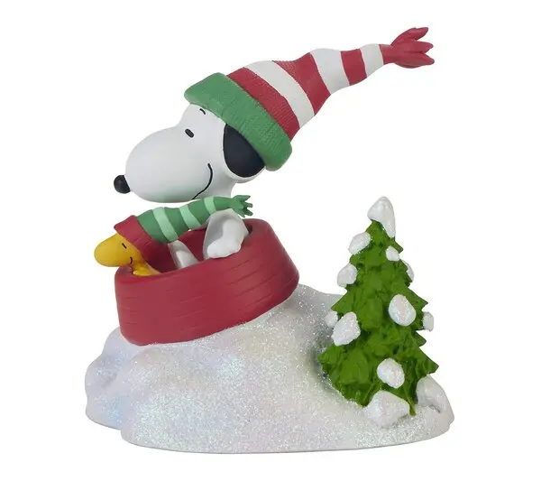 PRECIOUS MOMENTS Peanuts Snoopy Sledding Figuri Ne