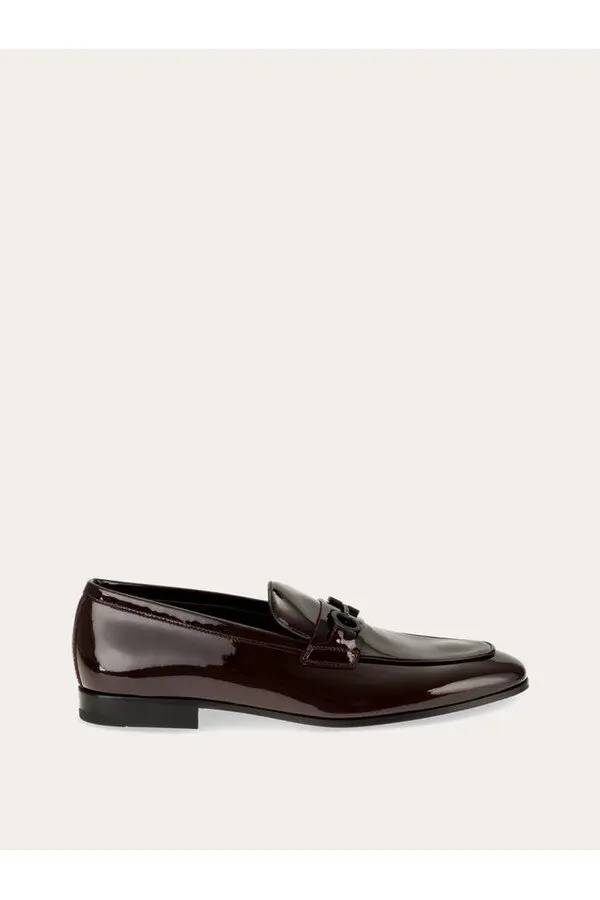 FERRAGAMO Loafer With Gancini Detail - Red