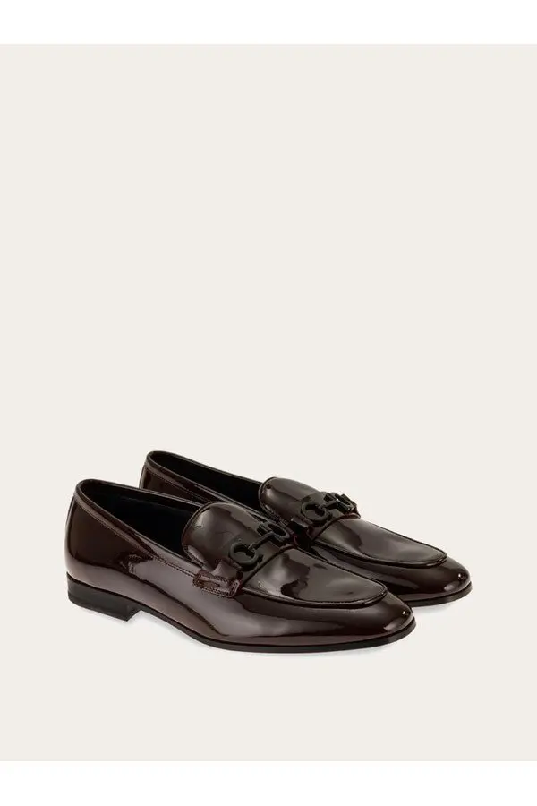 FERRAGAMO Loafer With Gancini Detail - Red