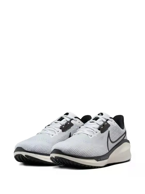 Nike Air Zoom Vomero 17 Sneakers - Grey
